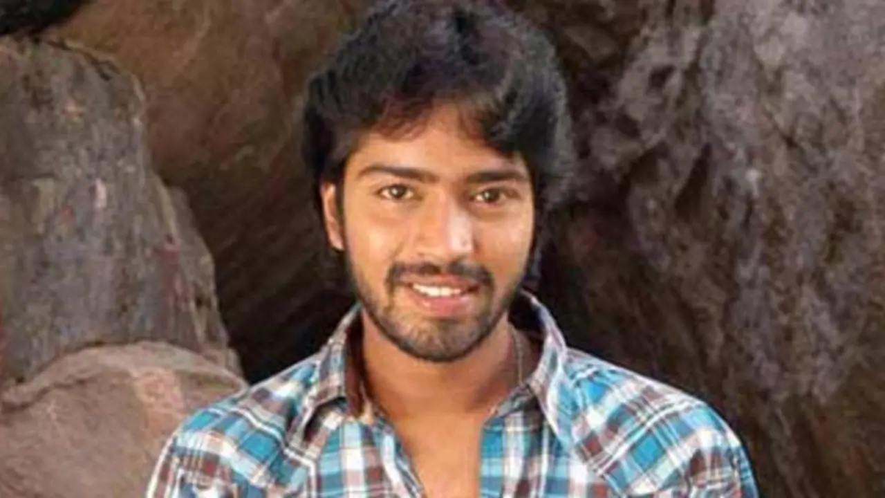 Telugu actor Naresh gets engaged