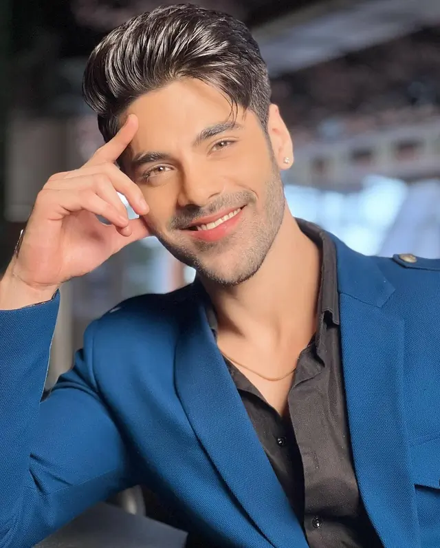 Simba Nagpal looking sharp in blue suit