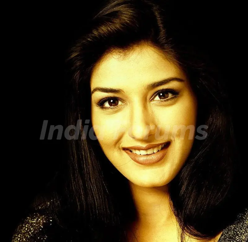 Sonali Bendre Photo | 21593