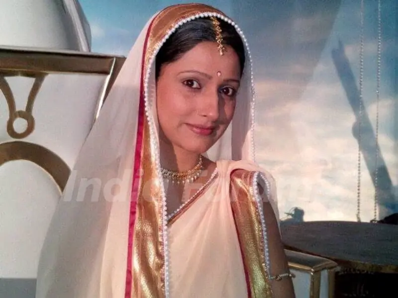 Maleeka Photo | 320057