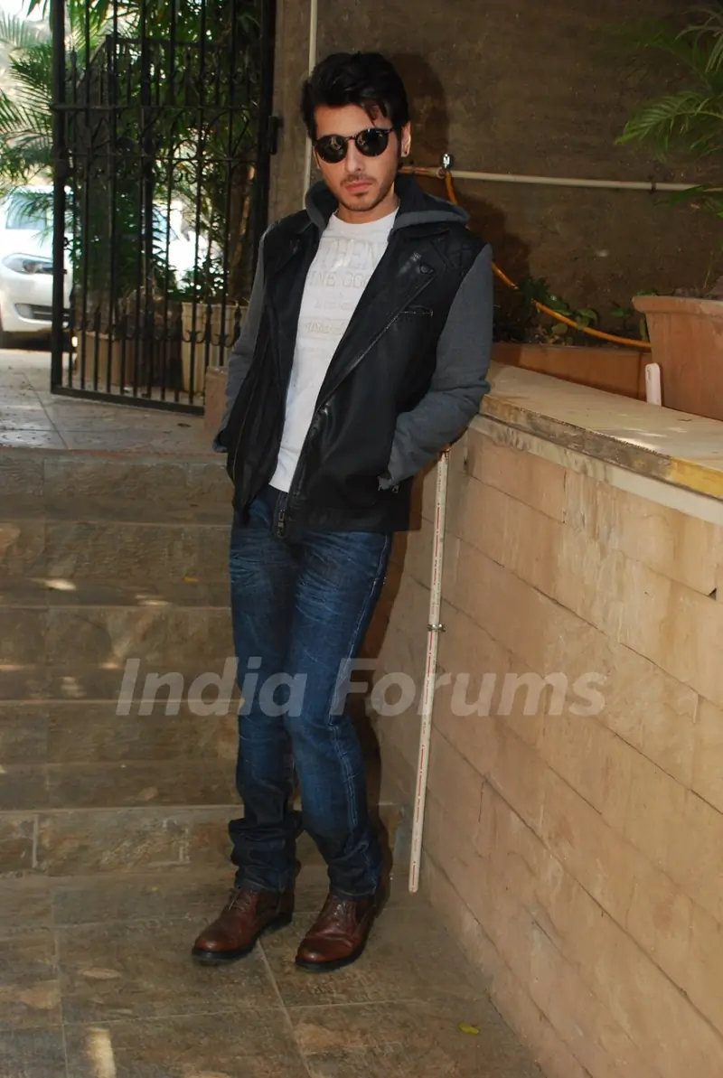 Divyendu Sharma Photo | 355041