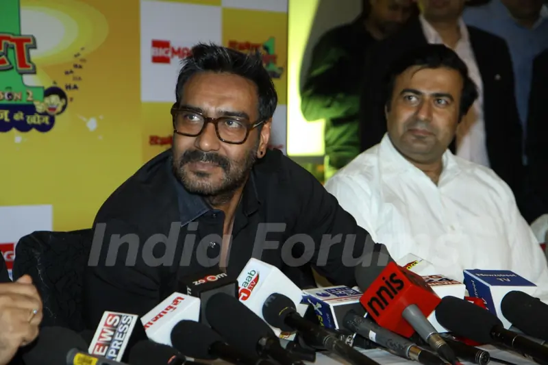 Ajay Devgn addresses the media at the Hajmola Chatpata No.1, Comic Hunt ...