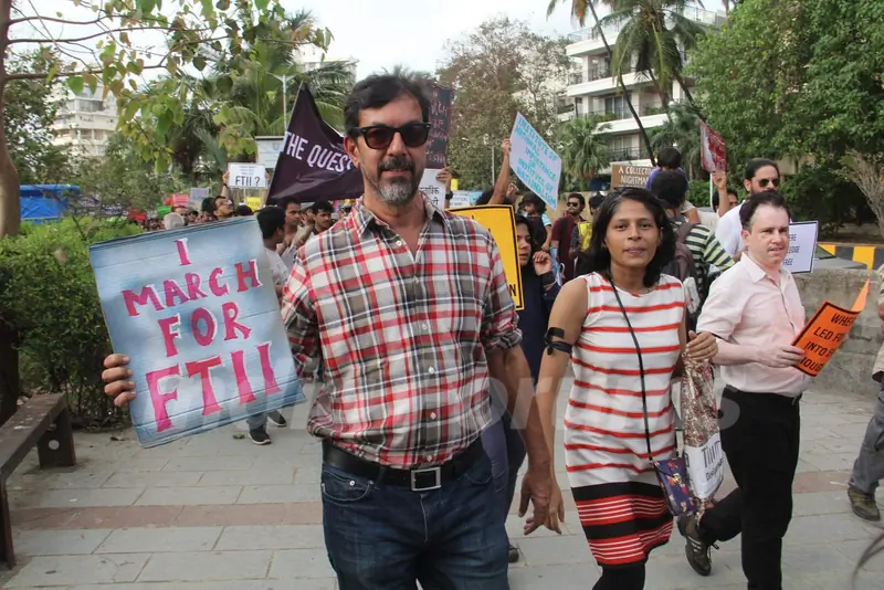 Rajat Kapoor Protests for FTII Cause Photo | 369427