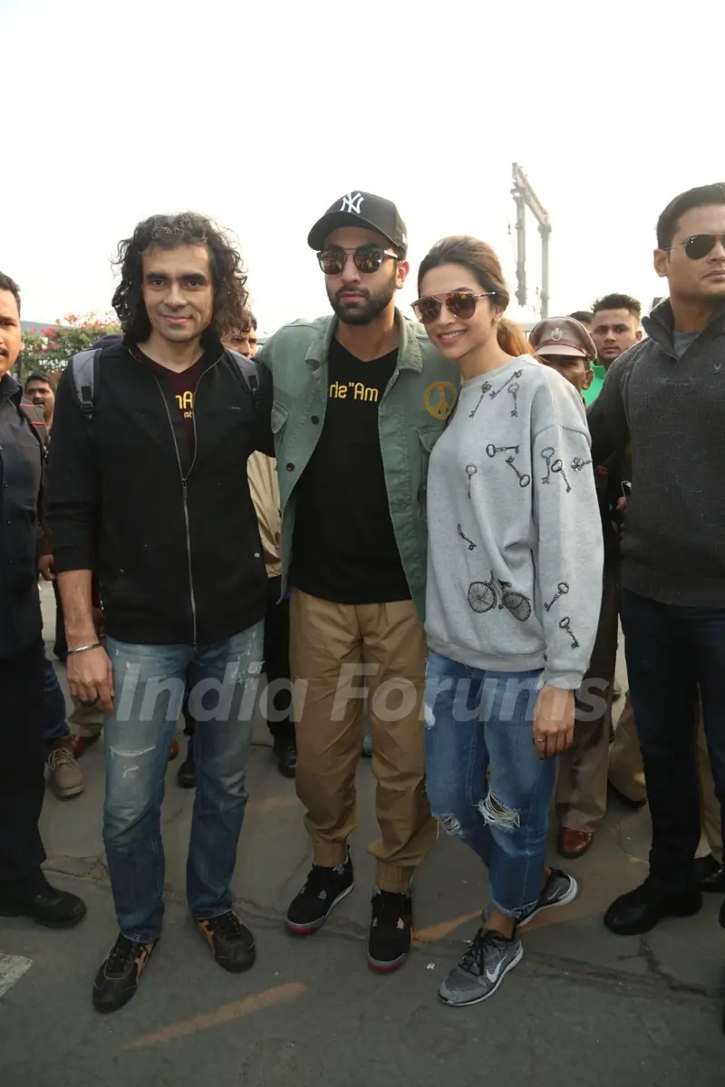 Team Tamasha's Train Journey Photo | 385599