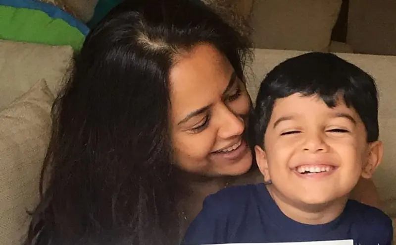 Sameera Reddy Welcomes her Baby Girl to her Family in the Most Adorable ...