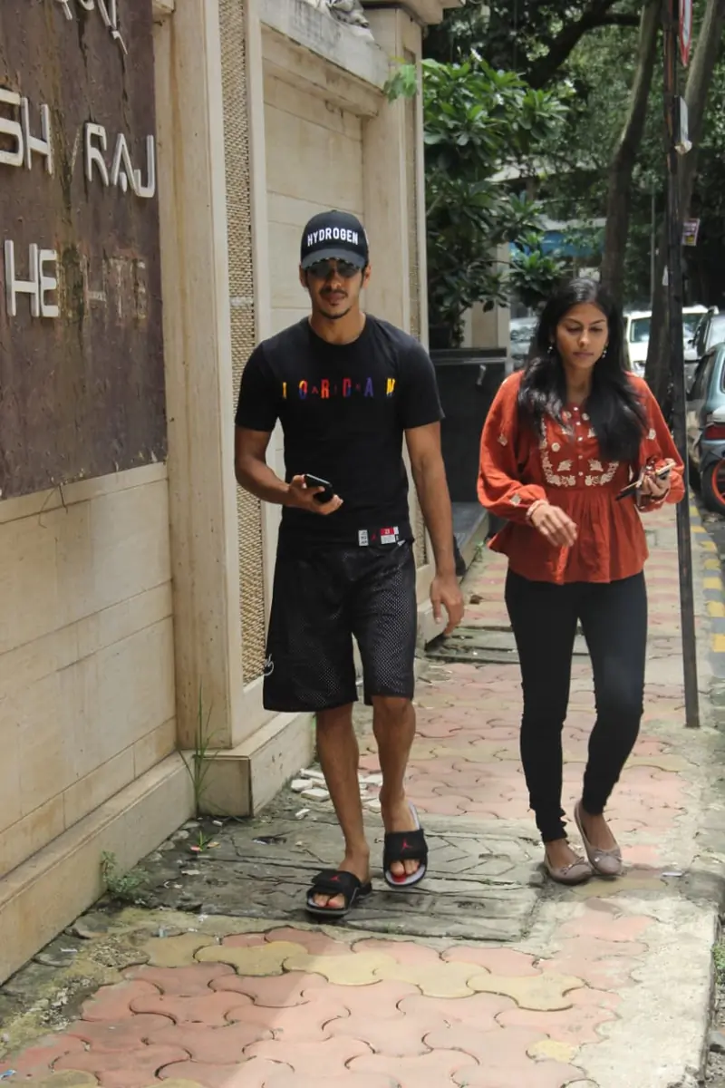 What’s Cooking? Ishaan Khattar- Khushi Kapoor Spotted at Manish Malhotra’s…