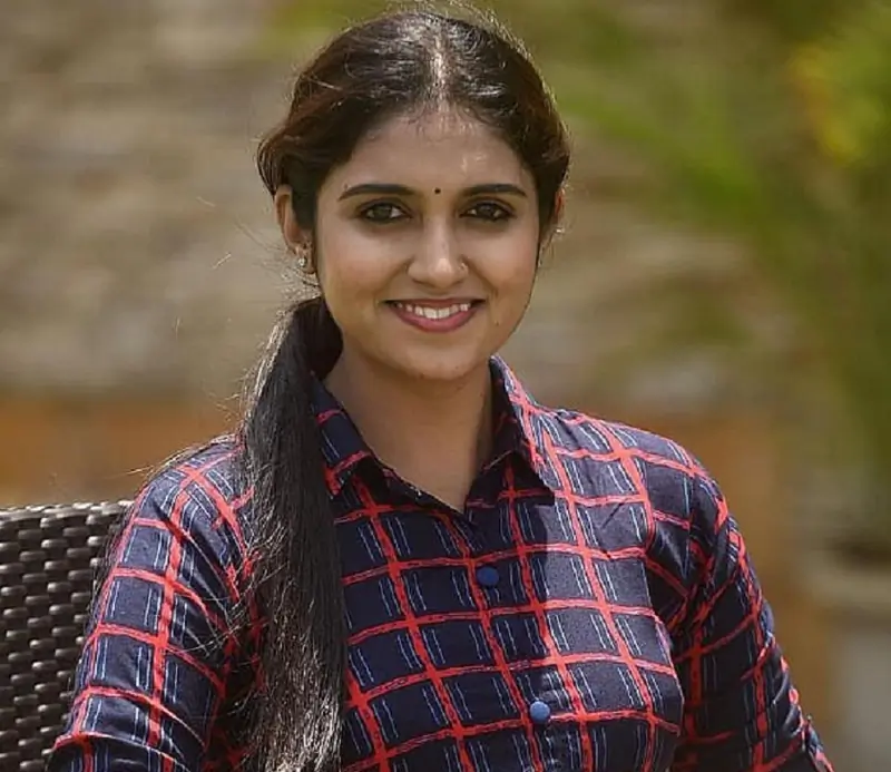 Sairat Actor Rinku Rajguru To Make Her Hindi Digital debut With Hotstar ...