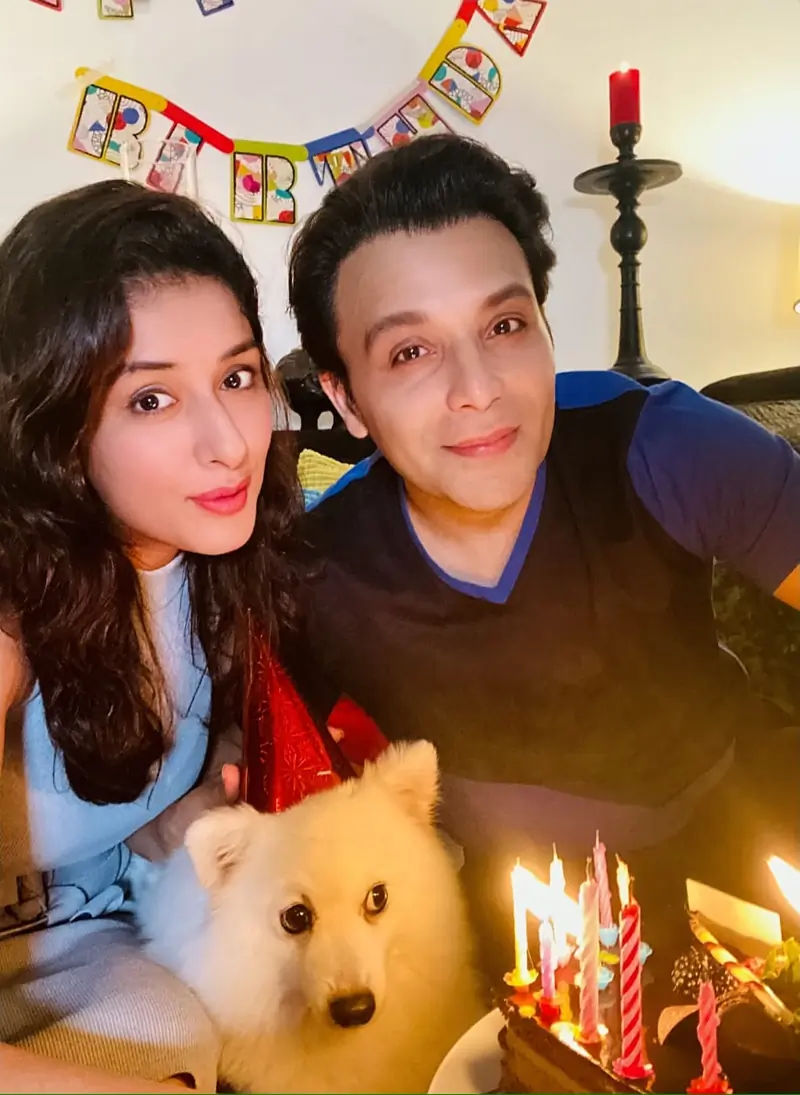 Soniye Hiriye fame singer Shael celebrates B'day amid lockdown, co ...
