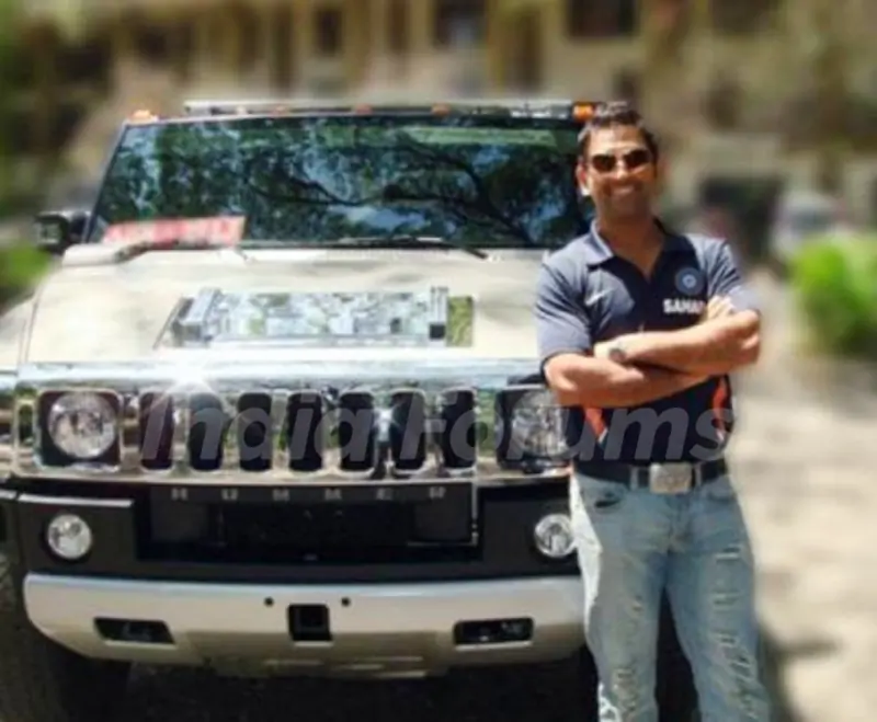 MS Dhoni Hummer 2 Photo | 537814