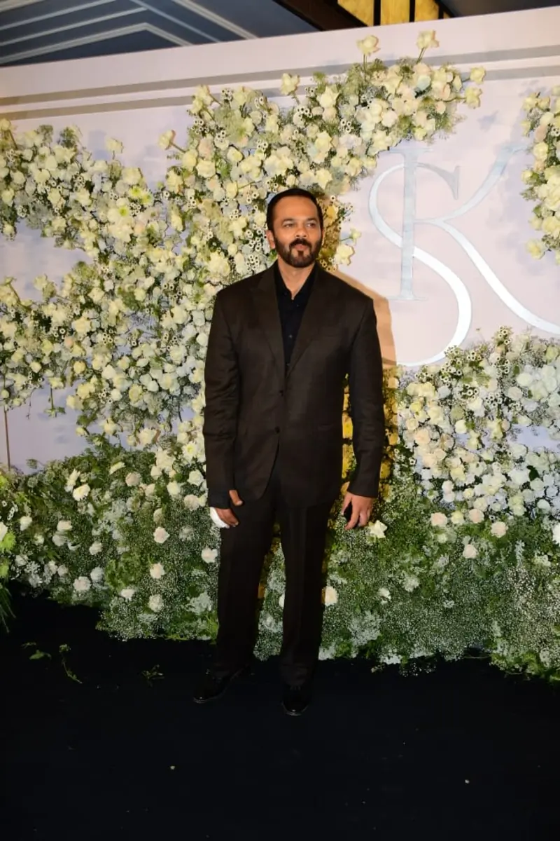 Sid-Kiara Reception: Vicky Kaushal, Kareena, Karan Johar, Aakash & Shloka Ambani enters in style