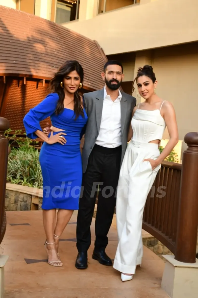 Sara Ali Khan, Chitrangada Singh, Vikrant Massey snapped promoting their upcoming film Gaslight ...