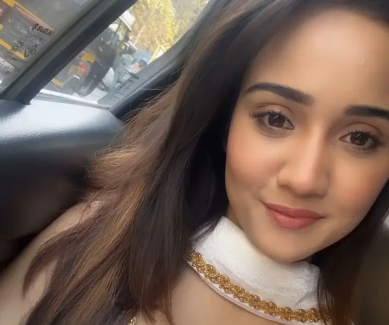 Ashi Singh visits an NGO on the occasion of Republic Day, shares details