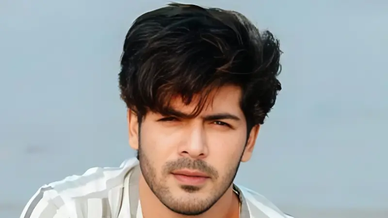 Sheezan Khan on completing 11 years in the industry: Bahut kuch sikha hai…