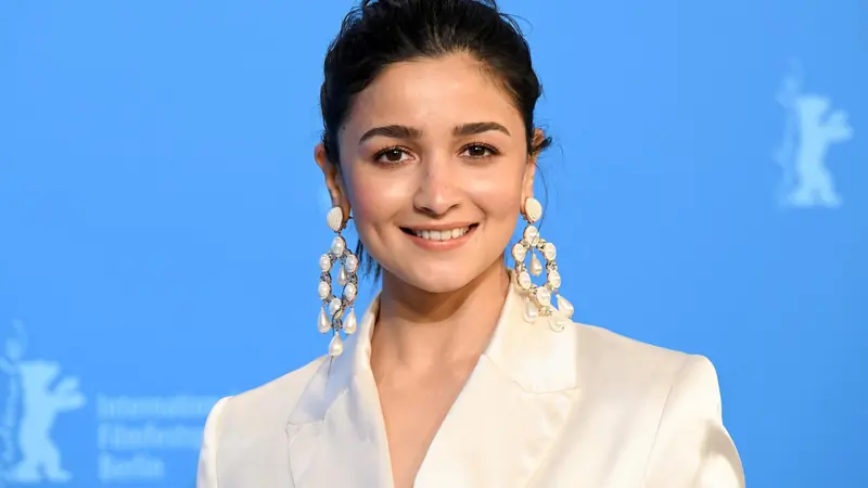 Alia Bhatt Reacts to the Brutal Rape and Murder of Kolkata Doctor ...