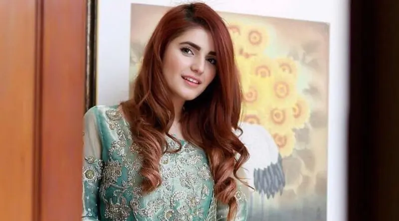 Pakistani Singer Momina Mustehsan's Instagram Account Suspended Amidst India Pak Controversy