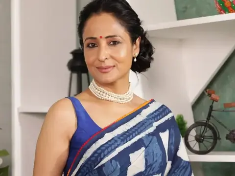 Lata Sabharwal Seth Photos