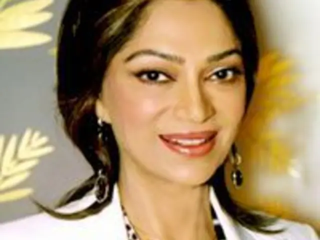 Simi Garewal Height, Age, Family, Wiki & More