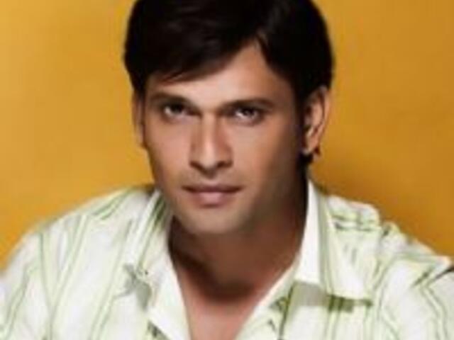 Sameer Dharmadhikari Height, Age, Family, Wiki & More