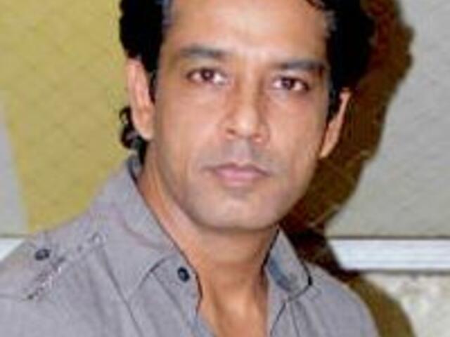 Anup Soni Height, Age, Family, Wiki & More