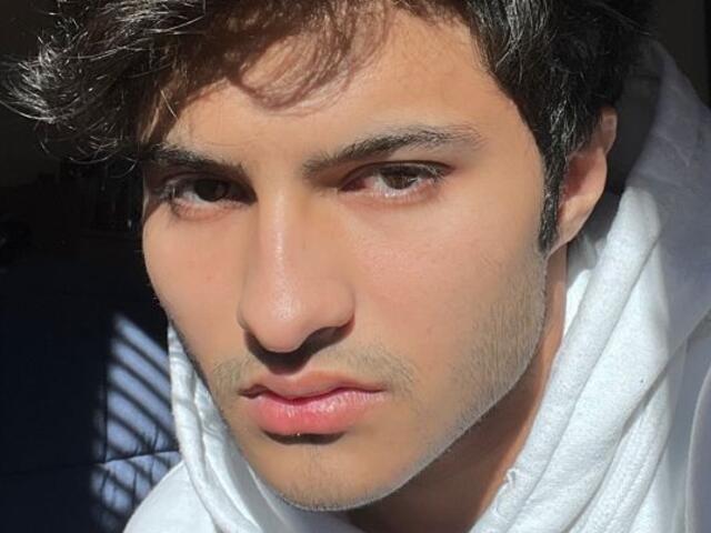 Dev Raiyani Height, Age, Family, Wiki, News, Videos, Discussion & More