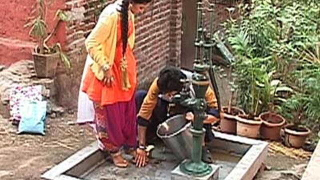 Ranvi will be seen having a romantic inclination towards Gunjan